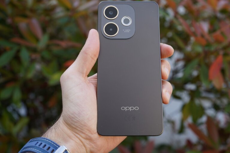 Recensione Oppo A5 Pro 5G: elegante, tuttofare e super resistente