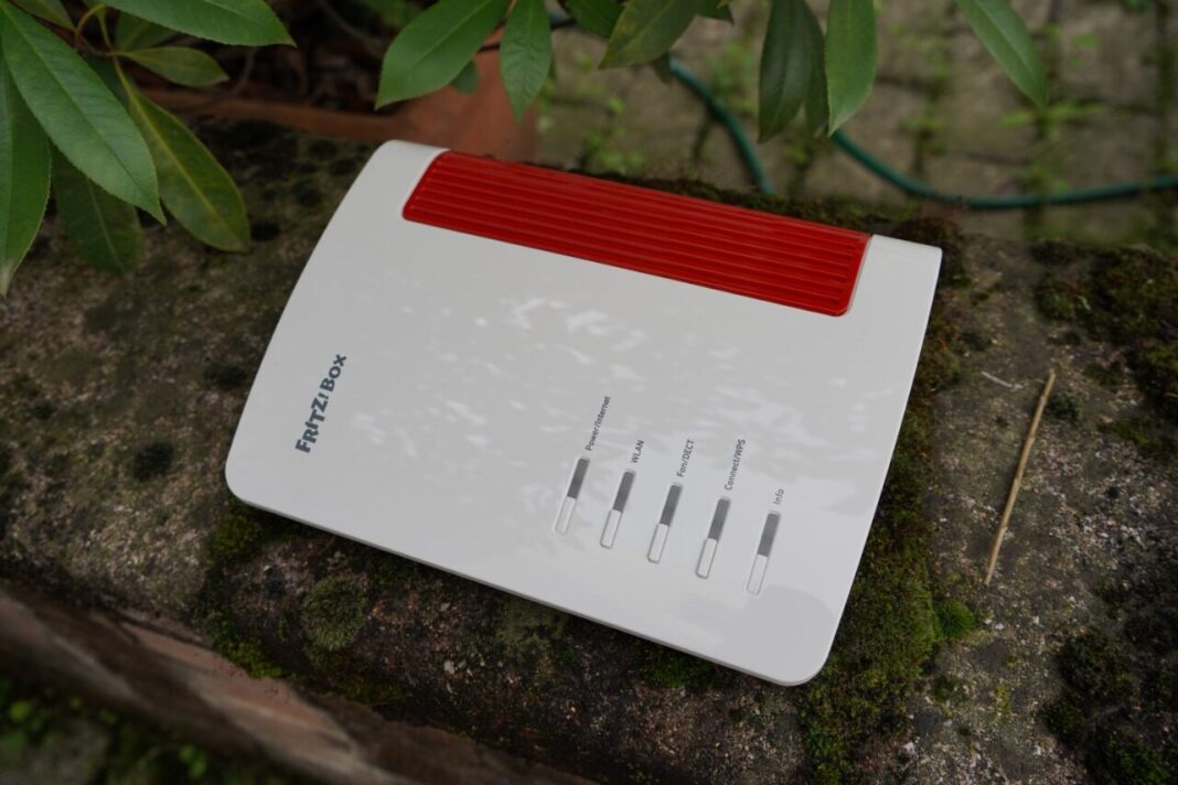 Recensione FRITZ!Box 4690: il dominio del Wi-Fi 7 e del networking a 10 ...